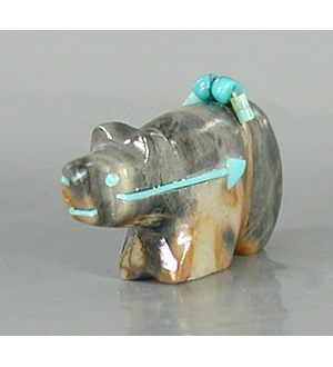 Bennie Bacy Zuni Bear Fetish Carving FB1019
