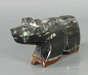 Bennie Bacy Zuni Bear Fetish Carving FB1026