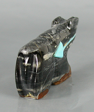 Bennie Bacy Zuni Bear Fetish Carving FB1026