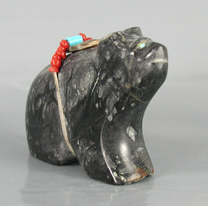 Lloyd Lasiloo Zuni Bear Fetish Carving FB1028
