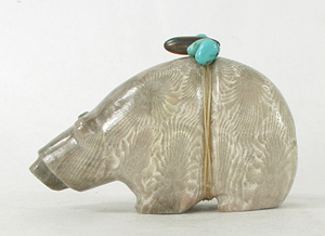 Authentic Native American Petosky Stone Bear Fetish carving by Zuni ...